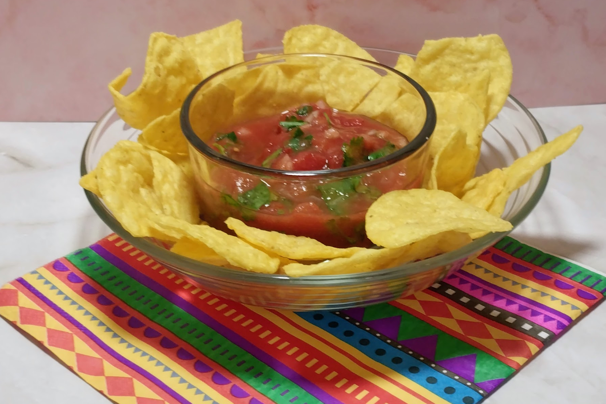 Small Batch Salsa Recipe – Bethany & Darlene