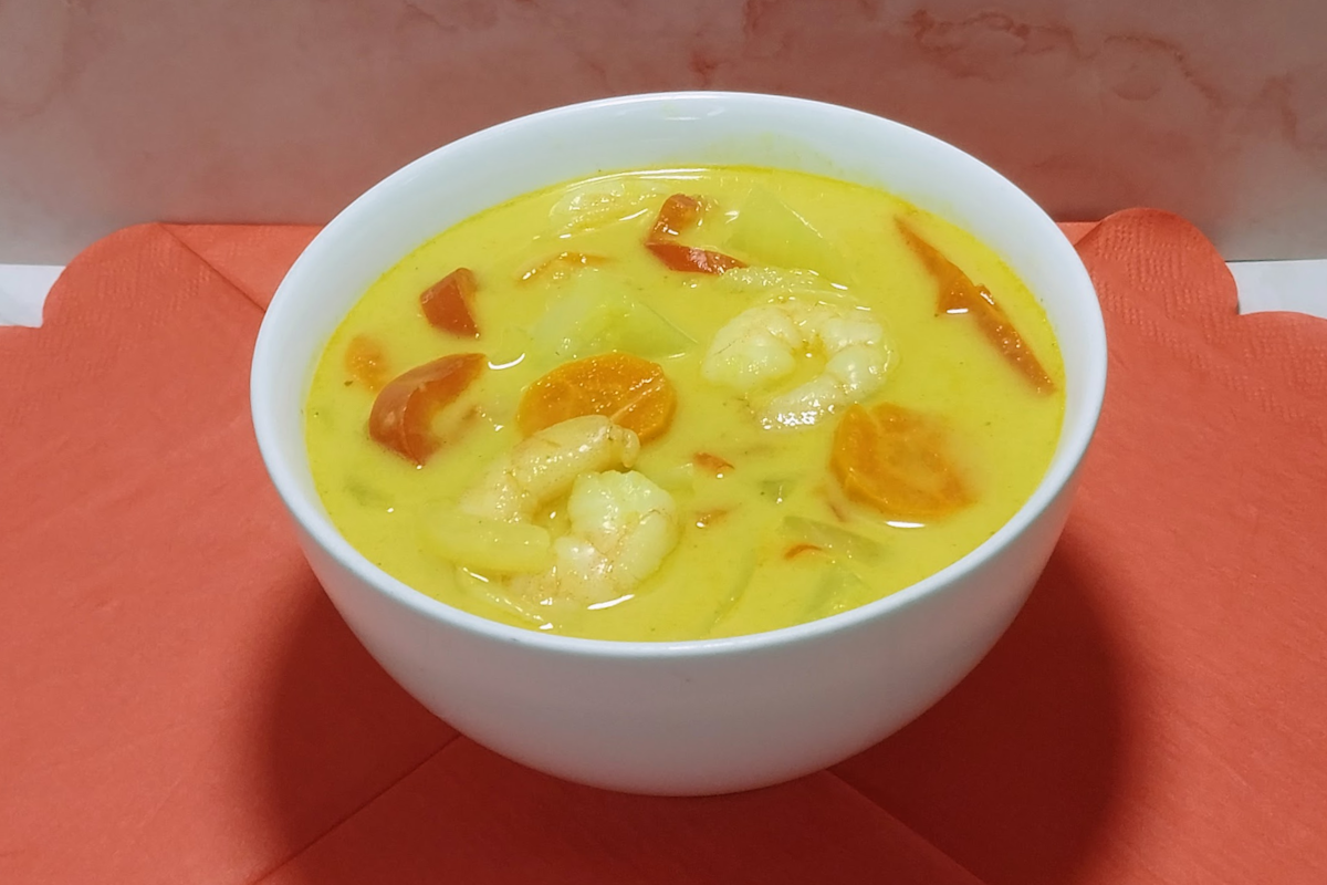 Thai Yellow Curry Soup with Shrimp Recipe for Two – Bethany & Darlene